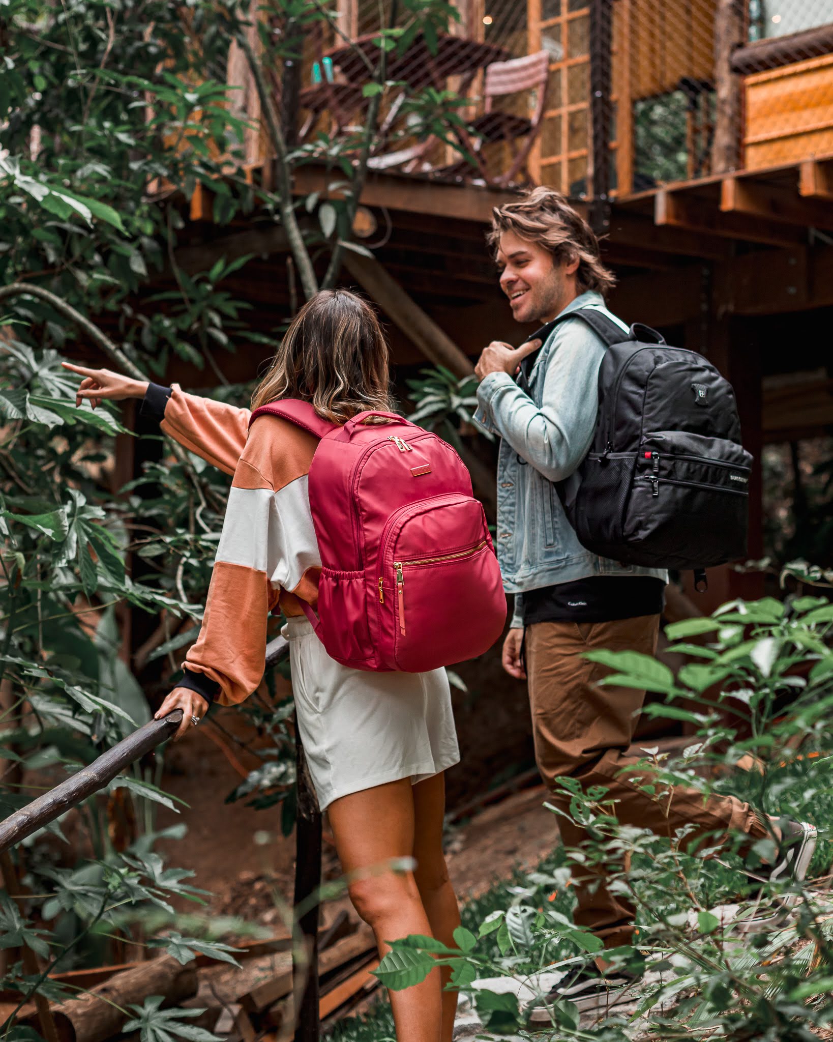 Como escolher uma mochila feminina? - Bagaggio - O Guia